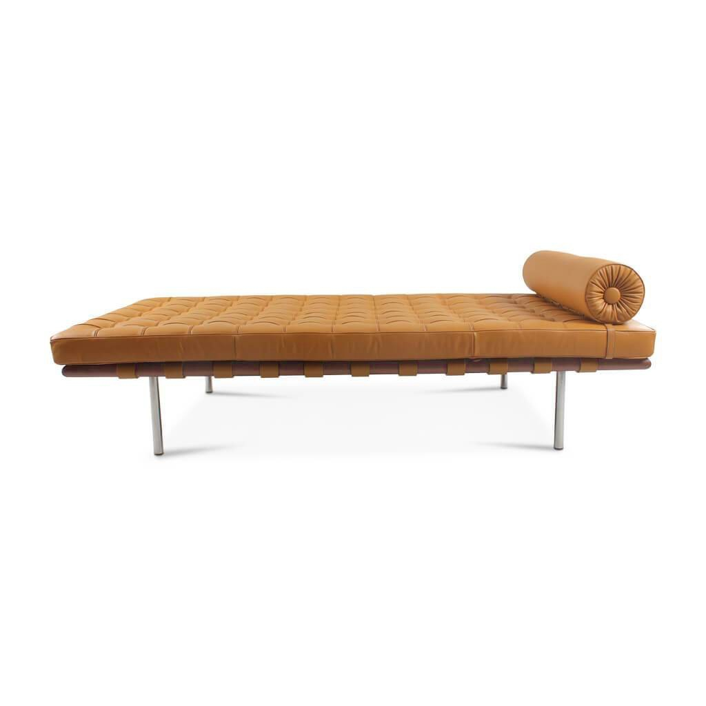 Pavilion Daybed